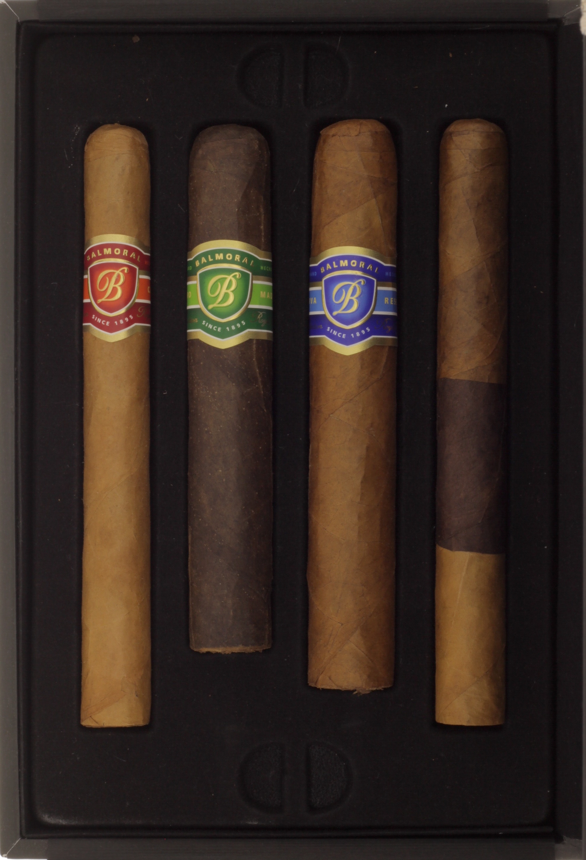 Balmoral Sampler Royal Selection Aficionado Edition | Cigarworld.de ...